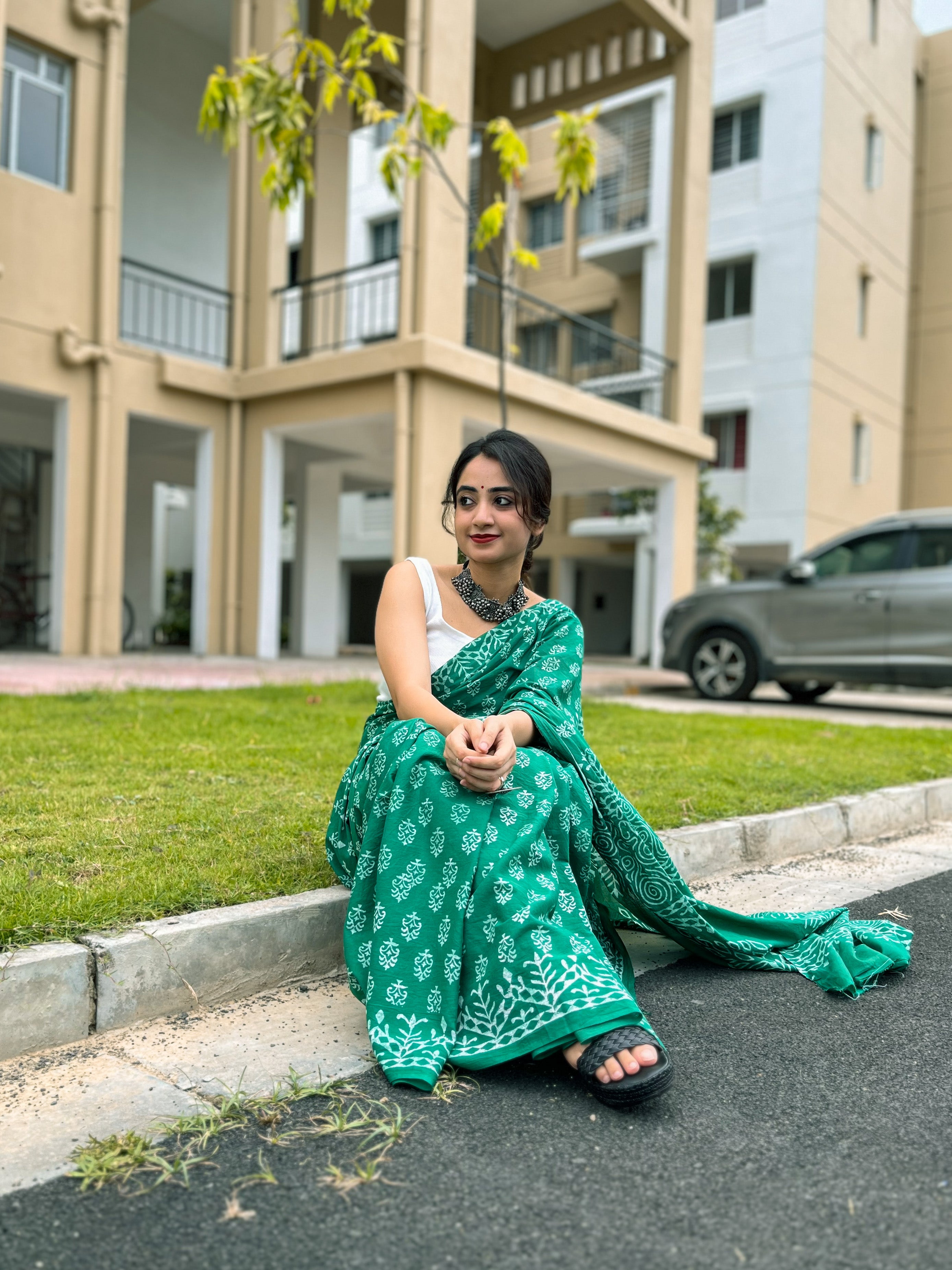 Shop the latest collections of handcrafted sarees – SainSisters