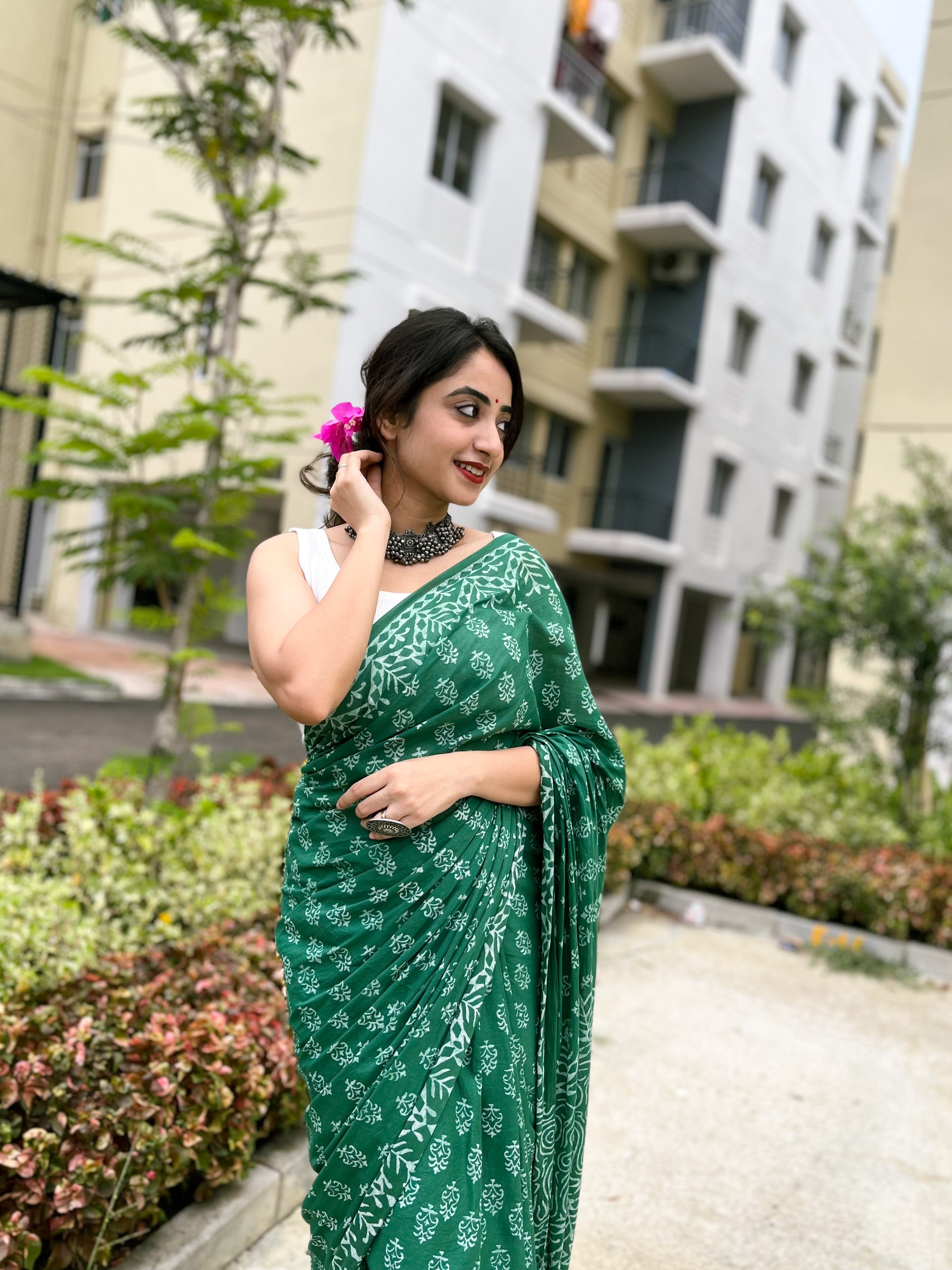 Shop the latest collections of handcrafted sarees – SainSisters